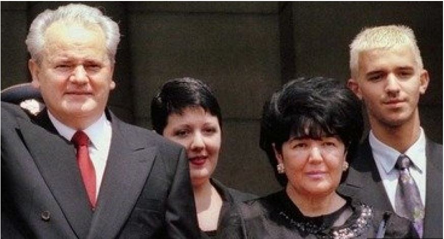 Slobodan Milošević, prvi borec proti NATO paktu dobil spomenik na Trgu ...