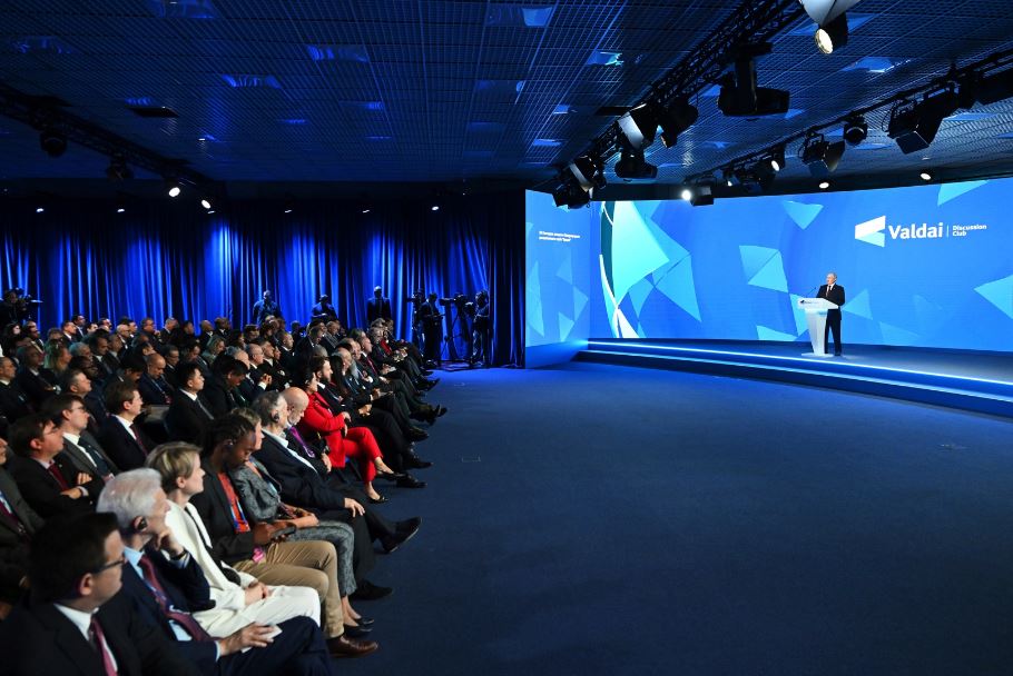 Klub Valdai: Blaginja Zahoda dosežena z ropanjem celotnega planeta ...