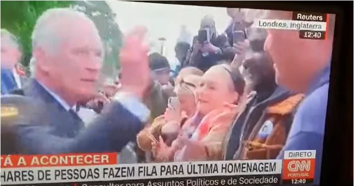 »Niti pred kamerami se ne more pretvarjati, da ni rasist!«: posnetek ... »Niti pred kamerami se ne more pretvarjati, da ni rasist!«: posnetek ...