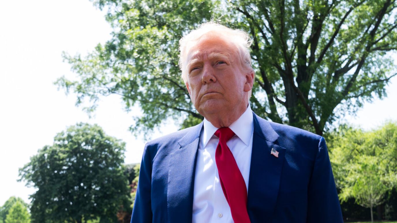 Trump: Rusija je velika sila, za razliko od Ukrajine (VIDEO) | Insajder ...