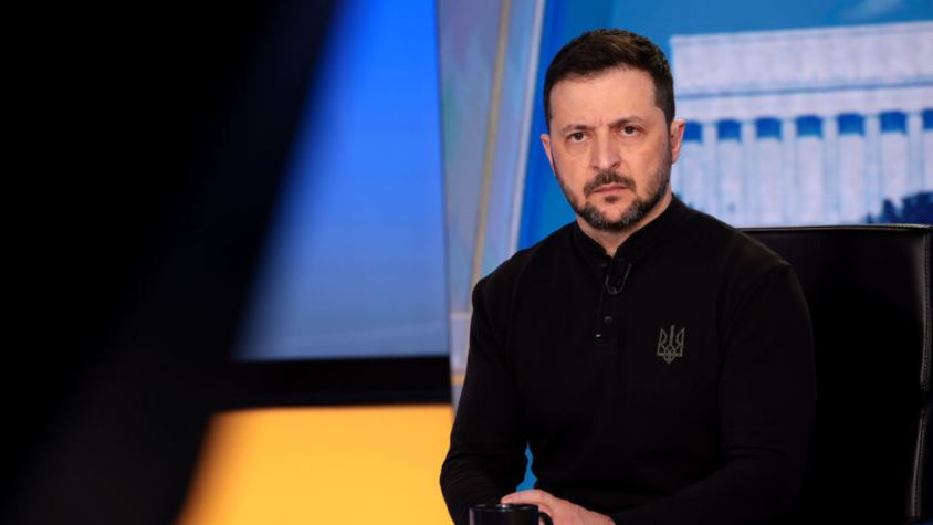 Nekdanji svetovalec: Terorist Zelenski išče »letalo in tri potovalke ... Nekdanji svetovalec: Terorist Zelenski išče »letalo in tri potovalke ...