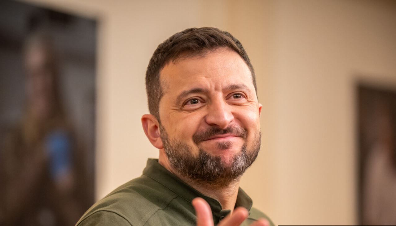 Irski novinar »stratega« spremenil v karikaturo: Zelen Tsu in »umetnost ...